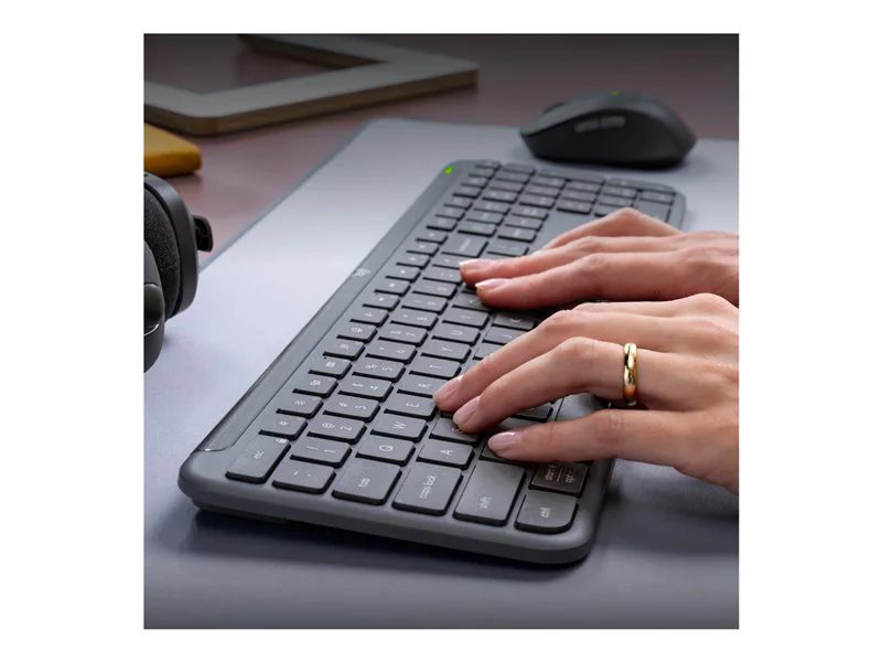 Logitech MK955: Signature Slim Keyboard Combo | 78804084 | Lenovo US